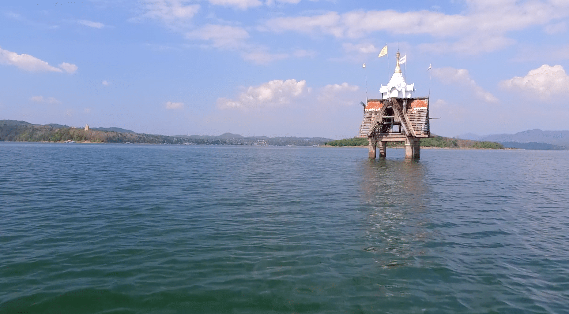 Virtual Rowing - Thailand - Tropical Lakes with Limestone Rock ...