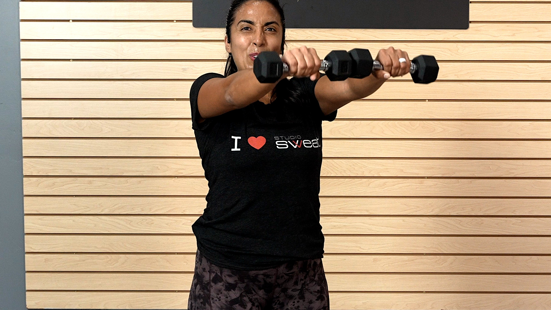 Combo Craze: Best Body-Sculpting Strength Training Combo Moves