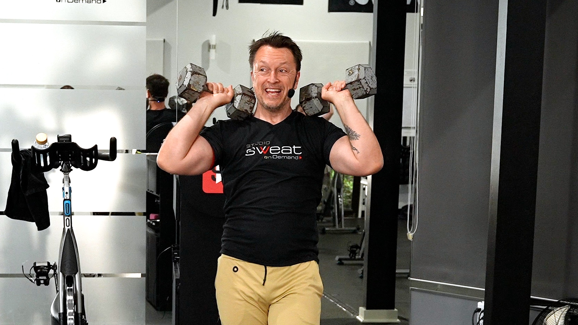 30 Min Cycle & Sculpt Workout with Brian: 12/20 Cycle & Sculpt